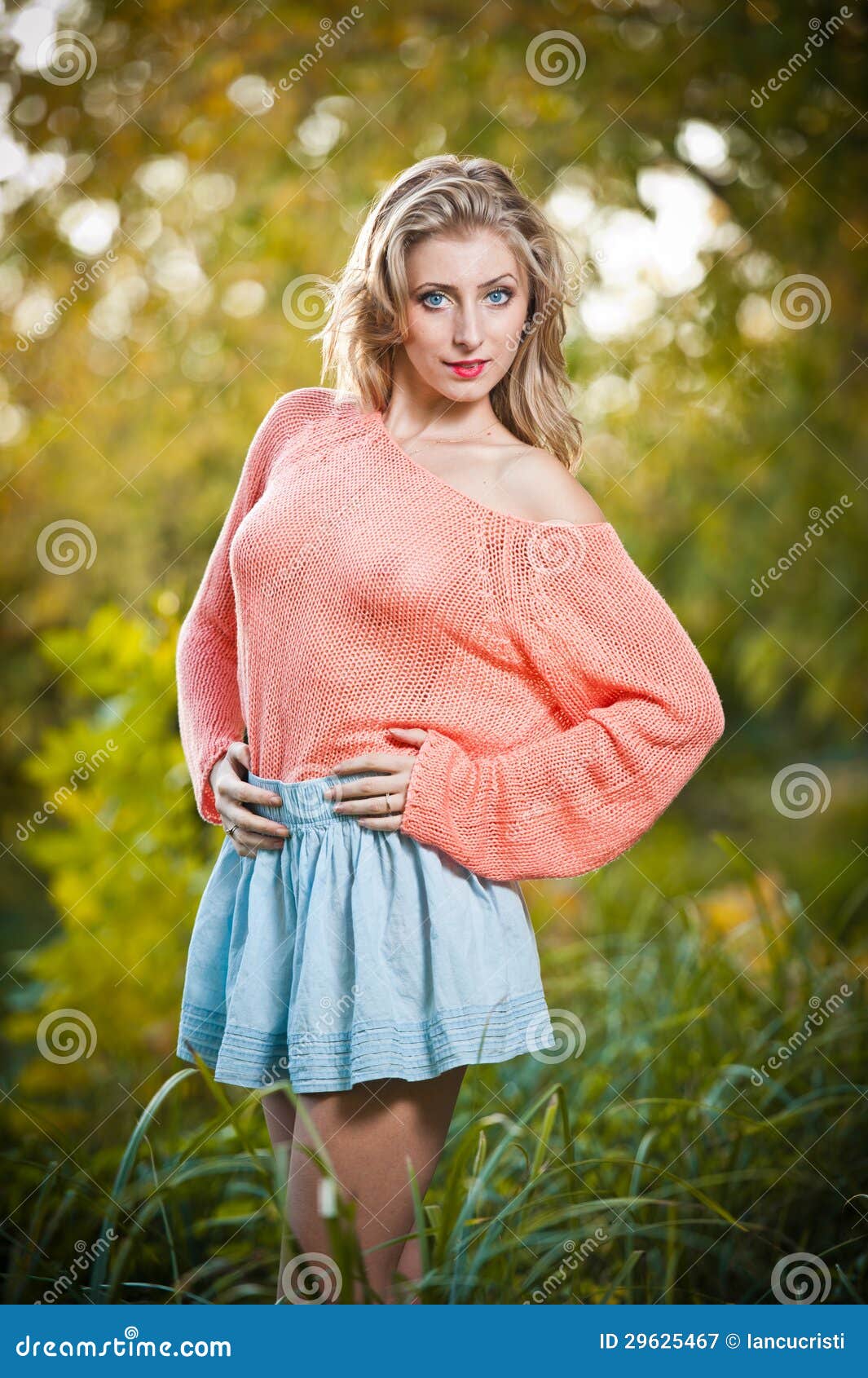 Beautiful Elegant Woman In Pink Sweater In Autumn Park . Royalty Free ... Beautiful Elegant Woman In Pink Sweater In Autumn Park . Royalty Free ...