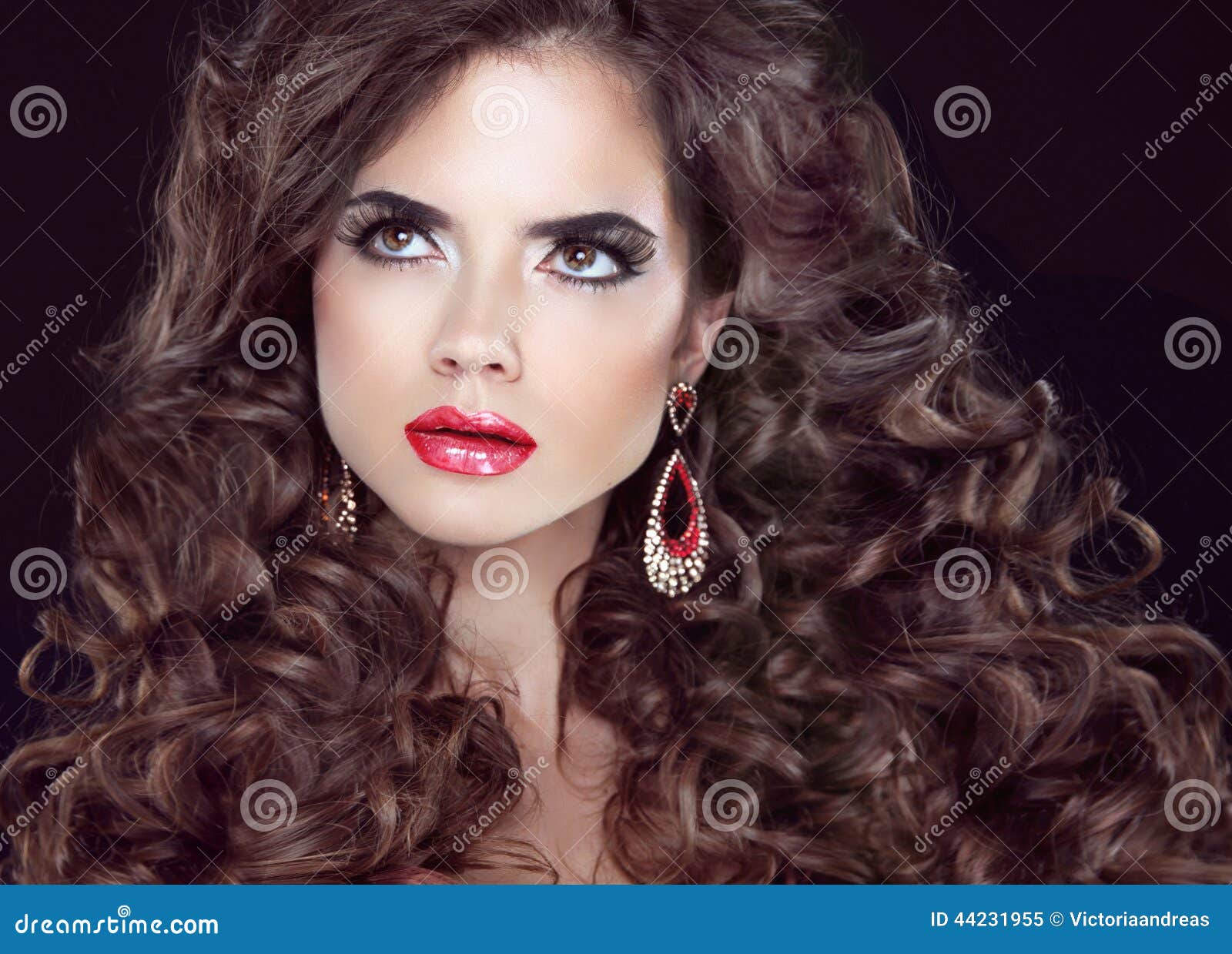 Beauty Fashion Girl Wavy Long Hair Brunette Model With Red Lip Stock