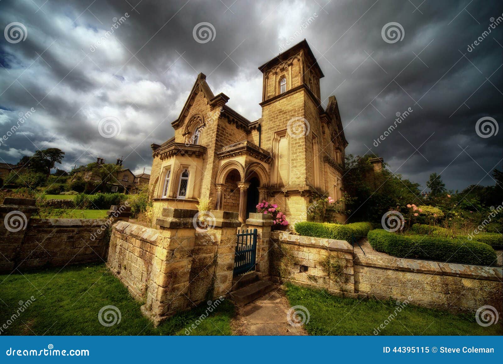 Edensor Stock Photo - Image: 44395115 Edensor Stock Photo - Image: 44395115