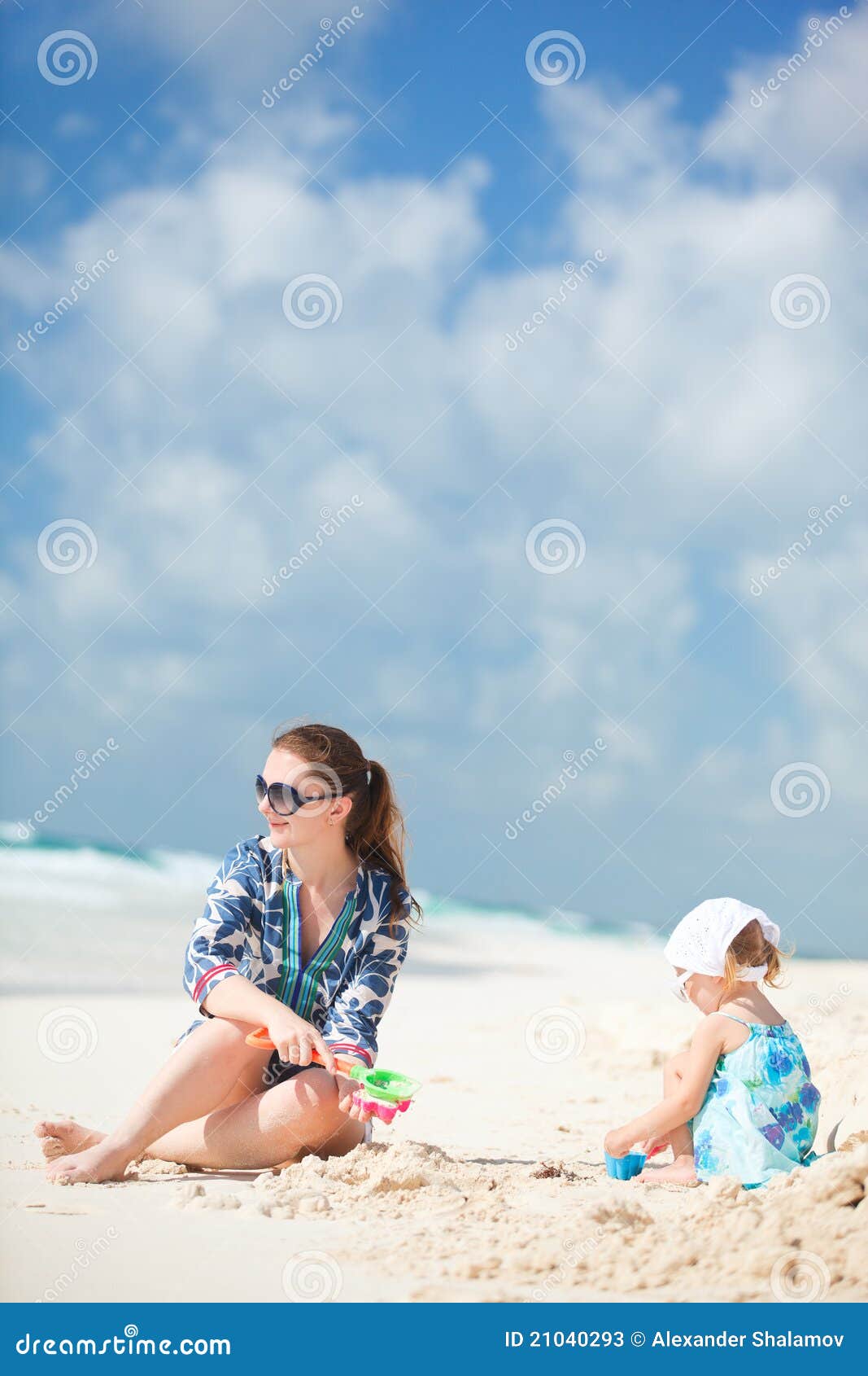 Mother And Daughter On Vacation Stock Photos - Image: 21040293 Mother And Daughter On Vacation Stock Photos - Image: 21040293