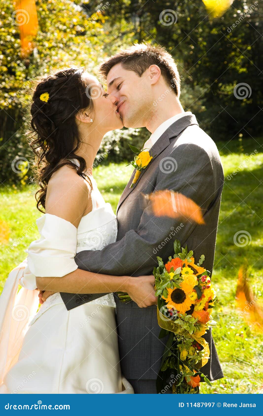 Newlywed Couple Kissing Royalty Free Stock Photography - Image: 11487997 Newlywed Couple Kissing Royalty Free Stock Photography - Image: 11487997