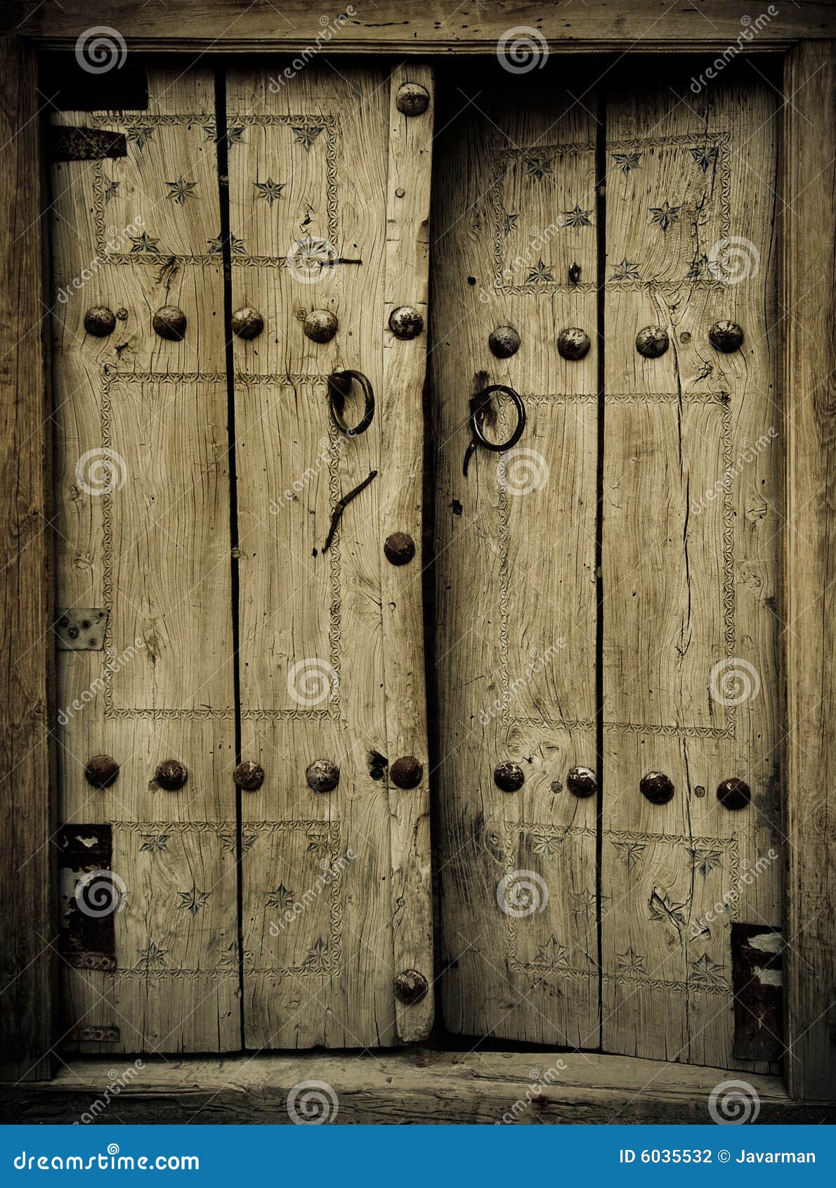Puertas Antiguas Fotografía De Archivo Imagen 6035532