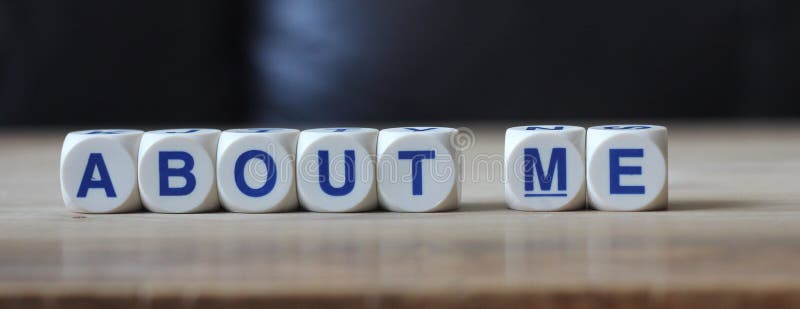 À propos de moi image stock. Image du fond, cube, transmission - 92139665