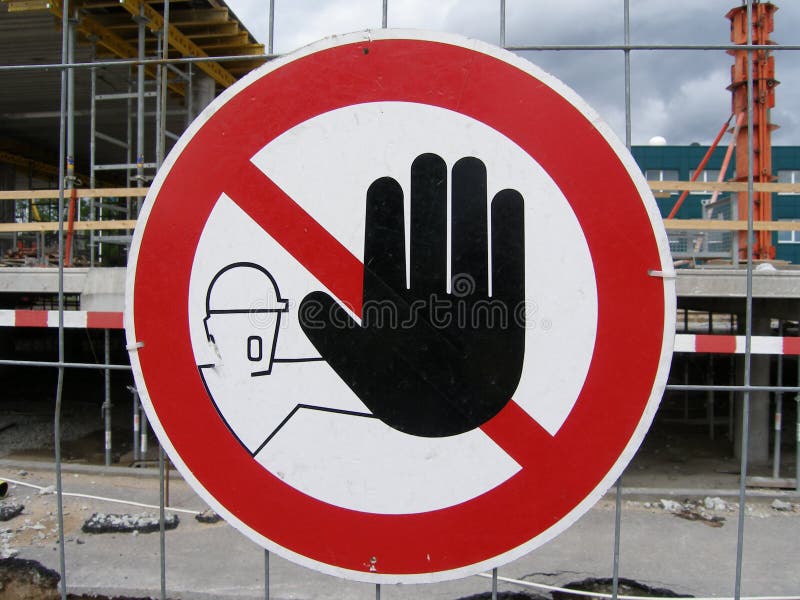 Área cerrada imagen de archivo. Imagen de edificio, nuevo - 248893