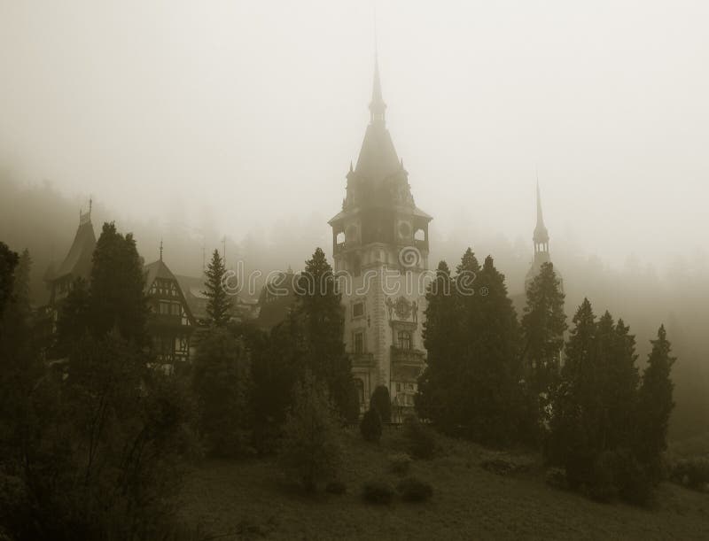 Castillo de Peles imagen de archivo. Imagen de edificio - 55512783