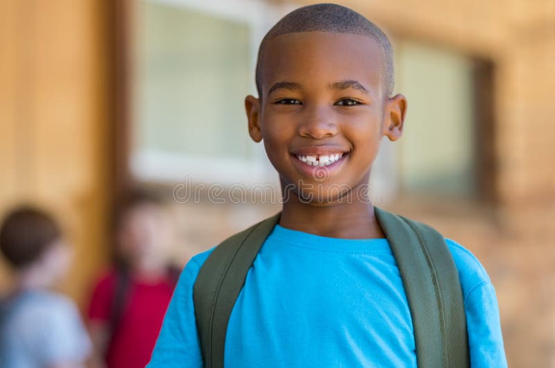 Écolier Africain De Sourire Image stock - Image du user, jeune: 115139557