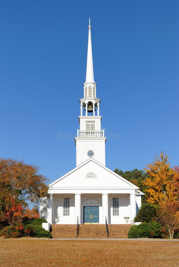 Église baptiste image stock. Image du bleu, dieu, construction - 16987987