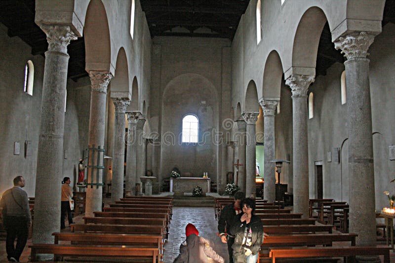 Capaccio photo stock. Image du cour, voûte, arcades, hublot - 83944928