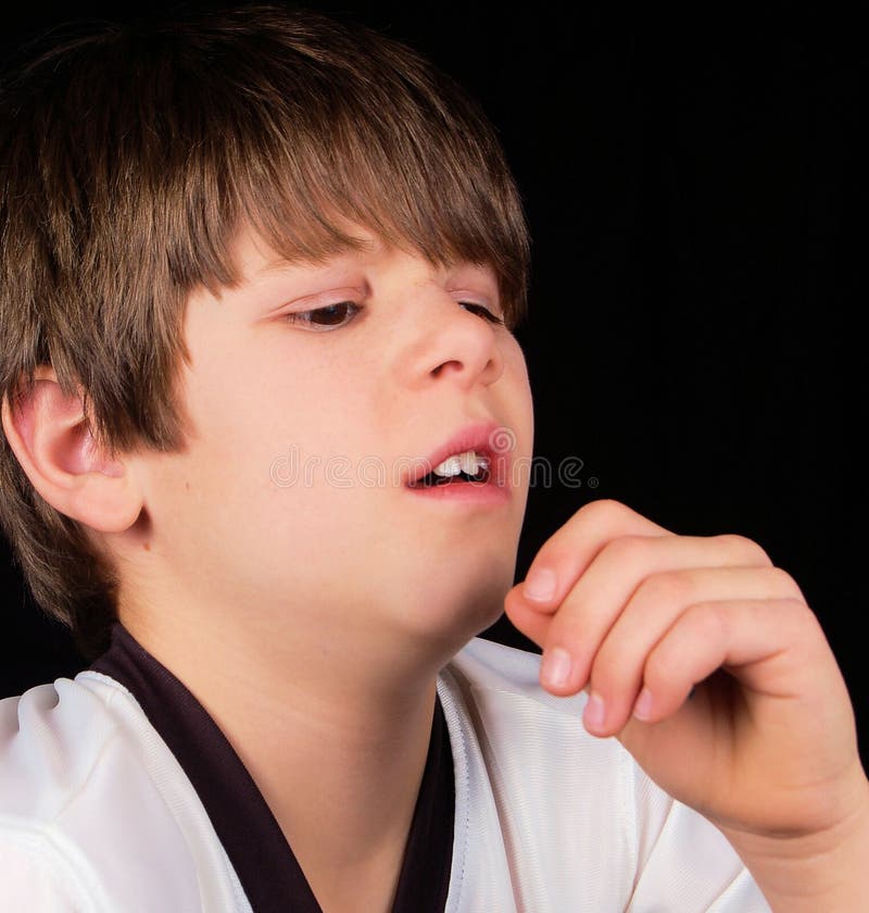 Éternuement d'allergie photo stock. Image du grippe, allergie - 4530282