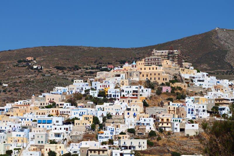 Île de Syros en Grèce photo stock. Image du ciel, maison - 101363192