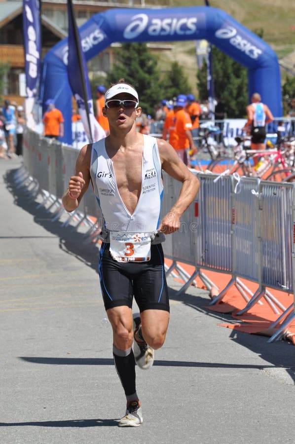Patrick Bringer, Triathlon 2009 Do D'Huez De Alpe. Imagem Editorial ...