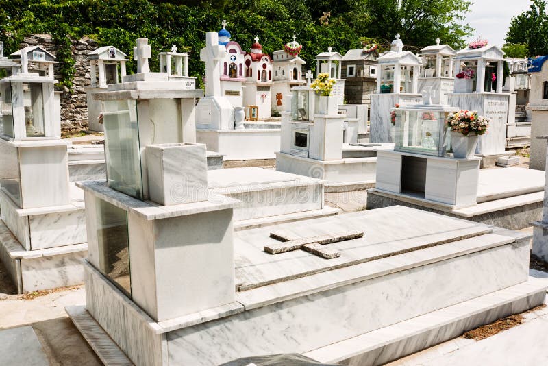 希腊cemetry 库存图片. 图片 包括有 大理石, 宁静, 基督徒, 平静, 新鲜, 正统, 通用, 坟茔 - 64826957