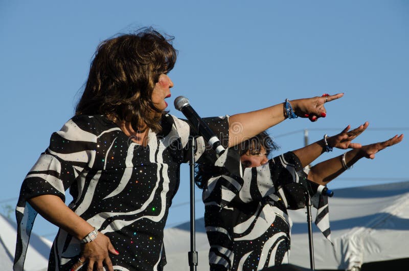 Hutchinson vaughn wanda 编辑类图片. 图片 包括有 诱惑, 岩石, 短撬棍, 超级 - 25278505