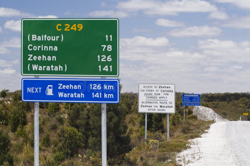 Road Signs in Tasmania, Australia 库存图片 - 图片 包括有 远程, 驱动: 14149621
