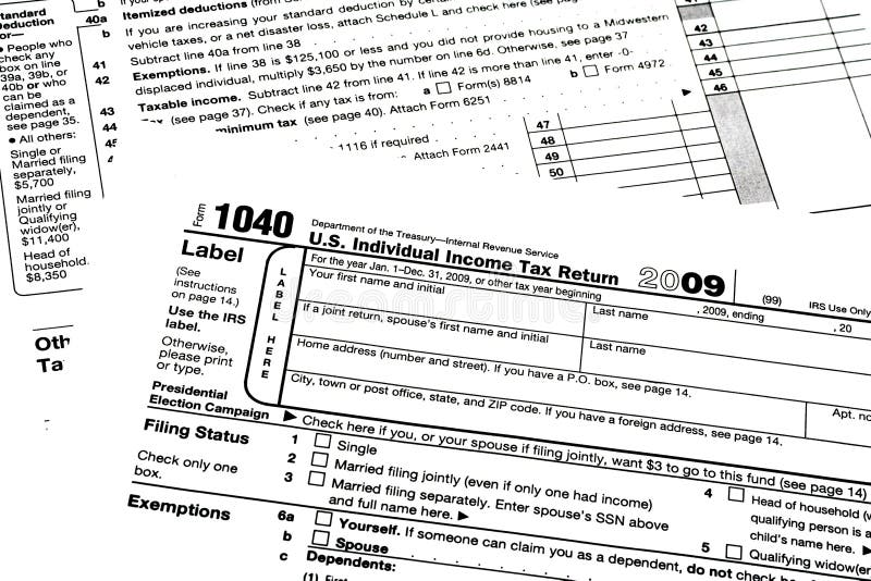 1040 Tax Form (USA) editorial photography. Image of finance - 2881732