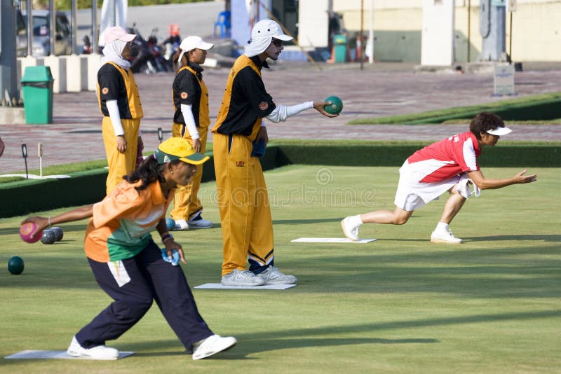 Men s Lawn Bowl Action editorial stock image. Image of australia - 10556684