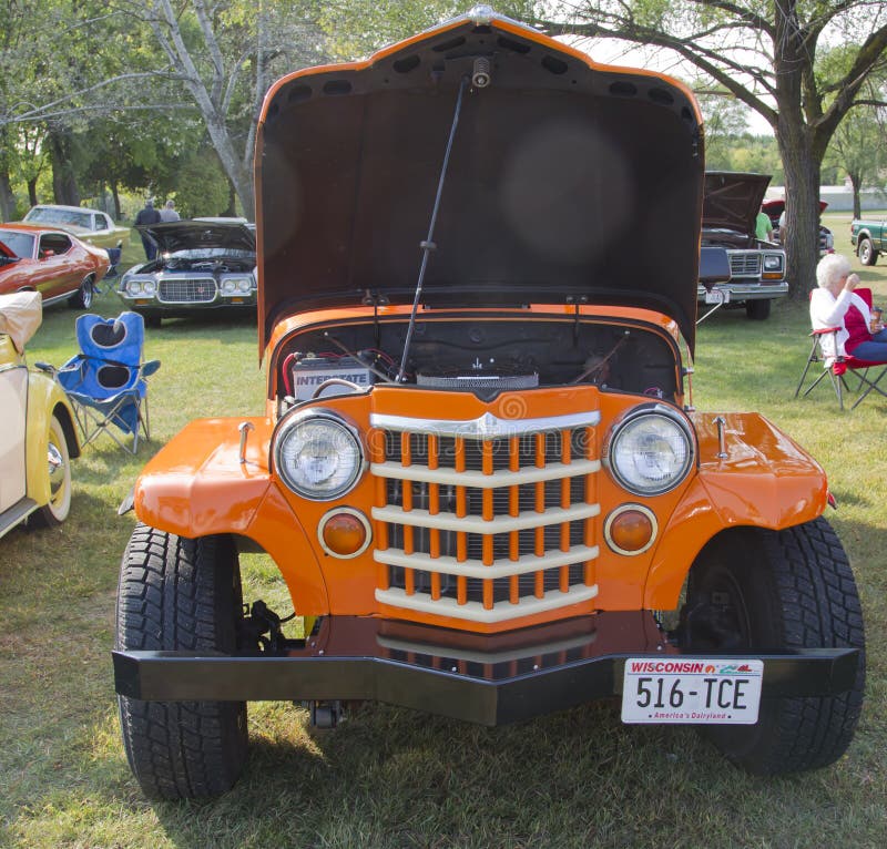 Panel Wagon Front View