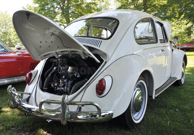 1976 White Volkswagen Beetle Editorial Image - Image of 1976, europe ...