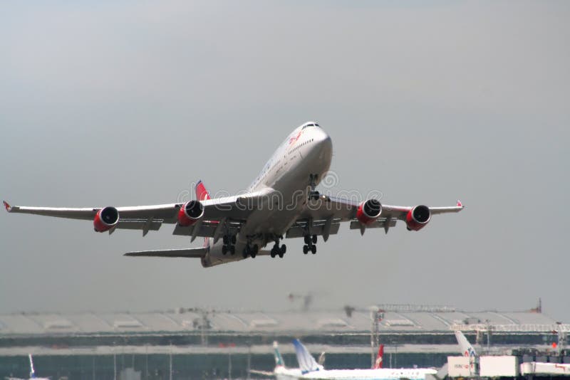 Start samolotu obraz stock. Obraz złożonej z terminal, wp8lywy - 879447