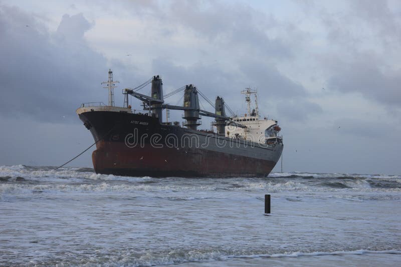 20-01-12 Aztec maiden c editorial stock photo. Image of accident - 22932803