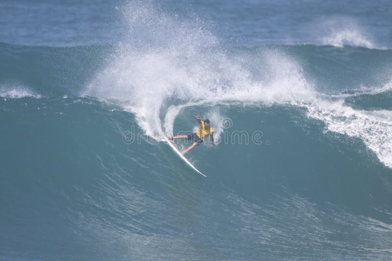 Tamayo Perry Surfing the Tube at Pipeline, Hawaii Editorial Image ...
