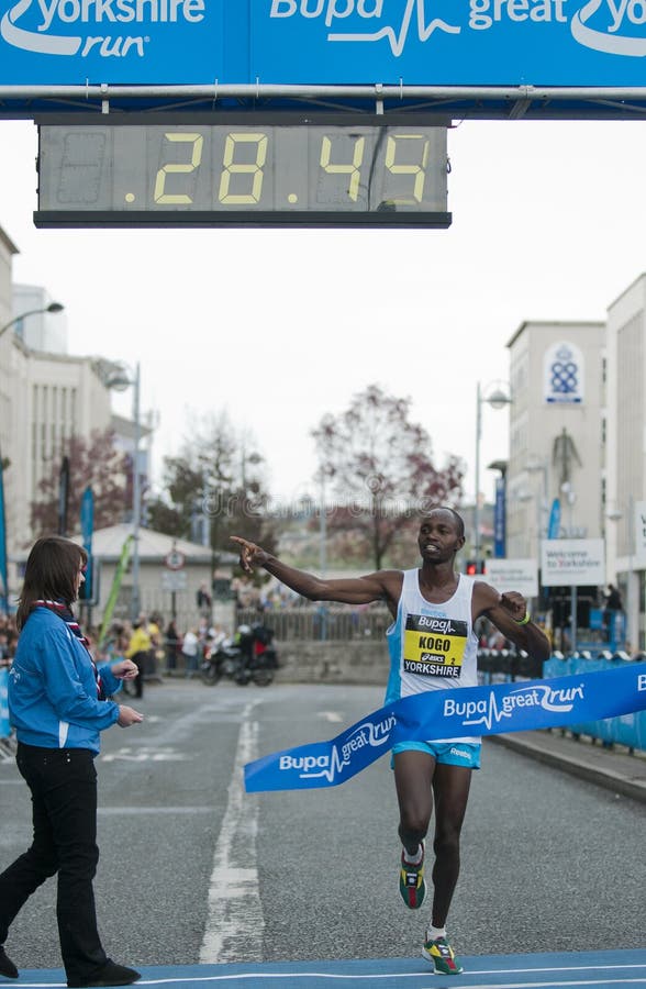 2011 Buba Great Yorkshire Run Editorial Photo - Image of winner ...