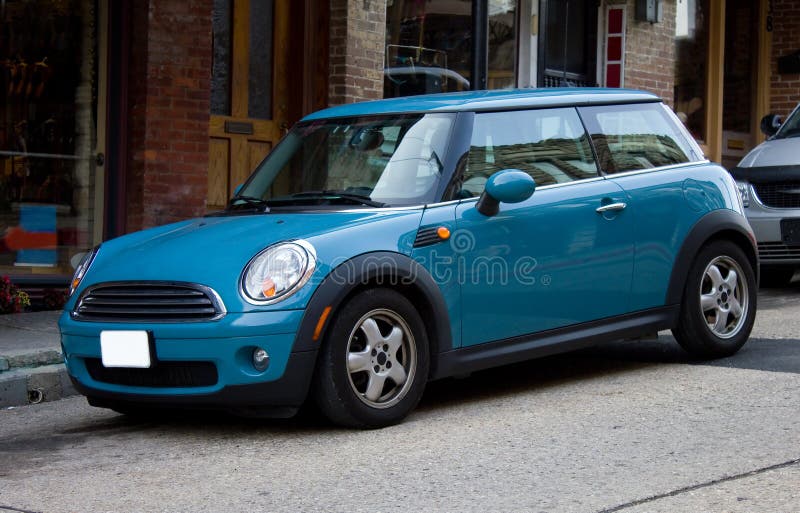 2012 Mini Cooper Azul imagem de stock. Imagem de brilhante - 26369241