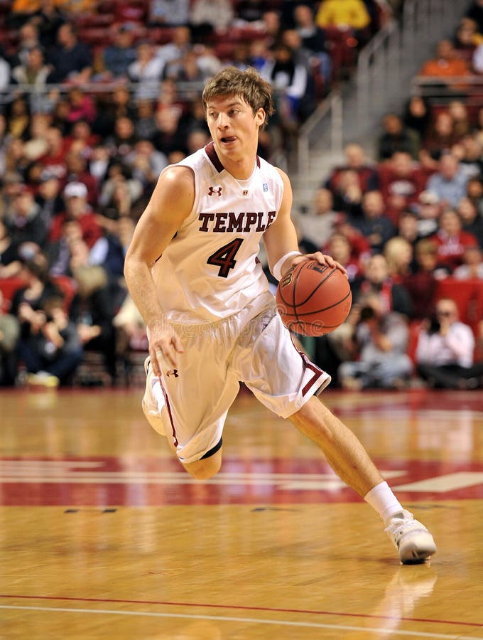 Temple Mens Basketball Standing Stock Photos - Free & Royalty-Free ...