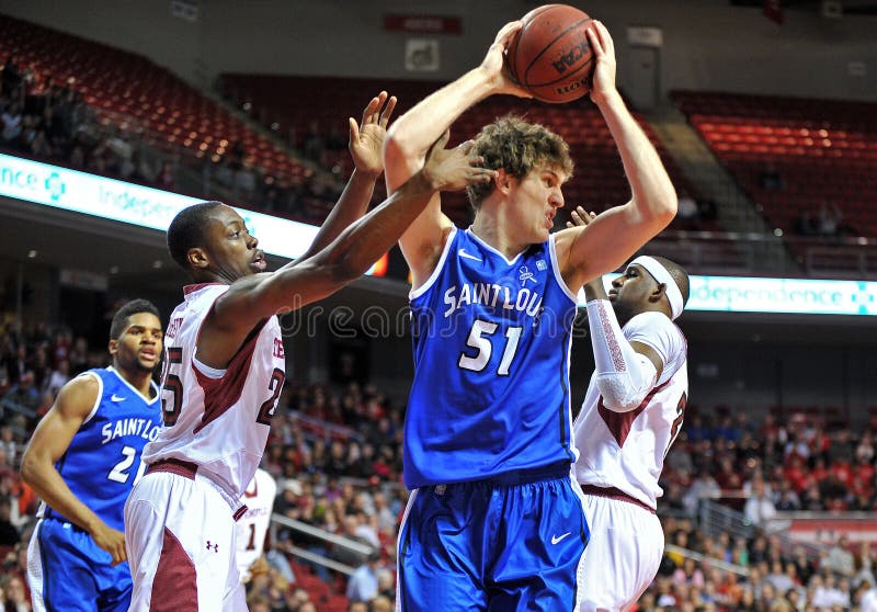 Rebote del baloncesto foto de archivo. Imagen de jugador - 7741774