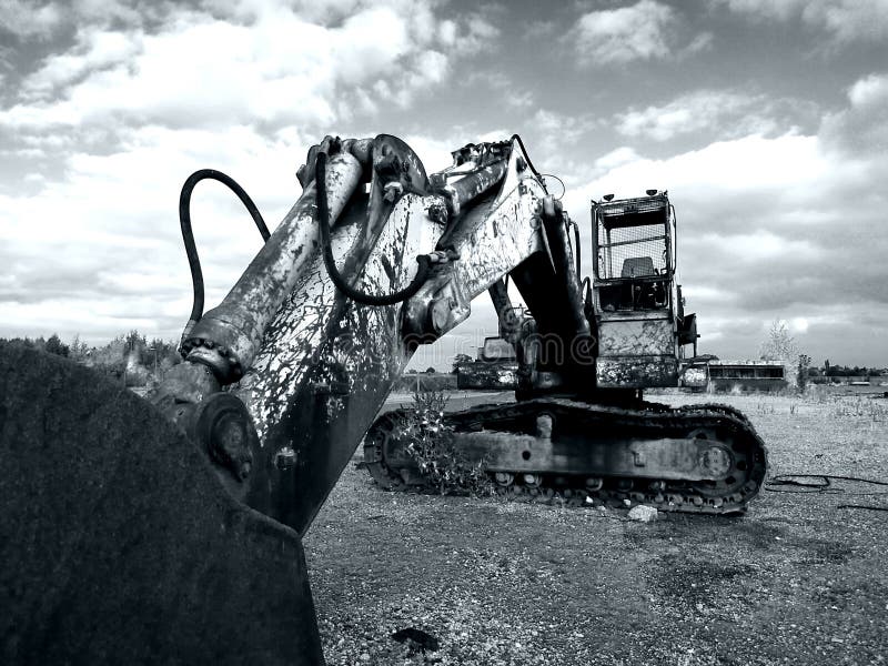 360 Digger in a Field Rusty 2 Stock Photo - Image of gravel, heap: 11389592