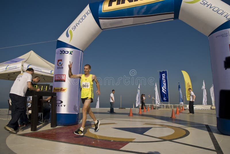 3ro lugar imagen de archivo editorial. Imagen de escalada - 11972004