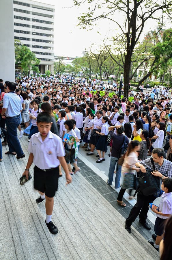 4,200 Student Waiting for Entrance Exam Editorial Photo - Image of ...
