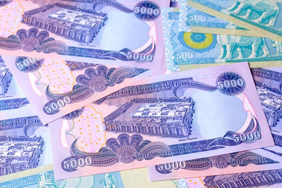 5000 and 500 Iraq Dinar Notes Stock Photo - Image of denomination ...
