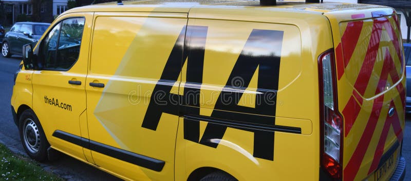 Aa recovery breakdown van editorial photo. Image of yellow - 262192956