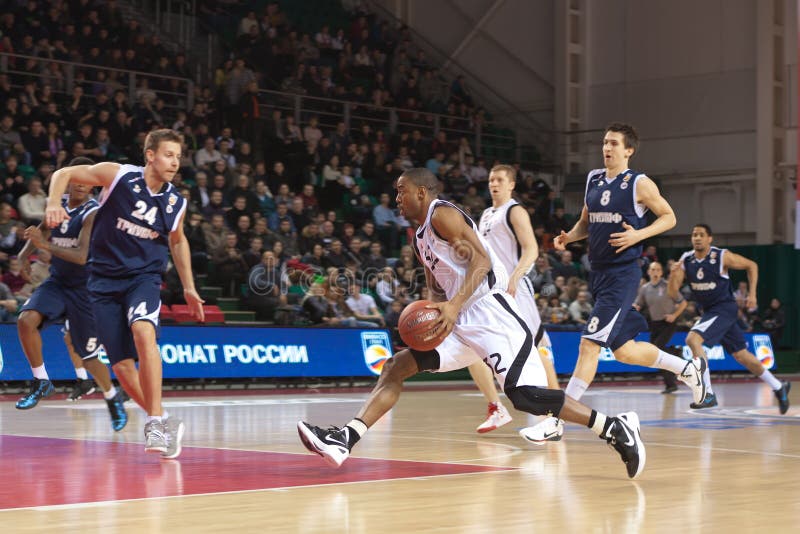 Aaron Marquez Miles editorial photo. Image of fans, billboard - 23184451