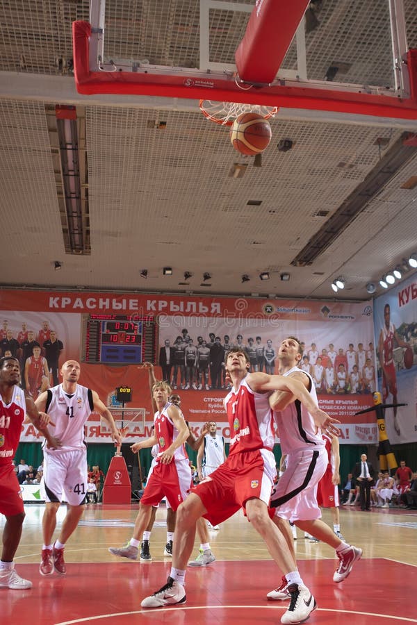 Aaron Marquez Miles editorial image. Image of parquet - 27851315