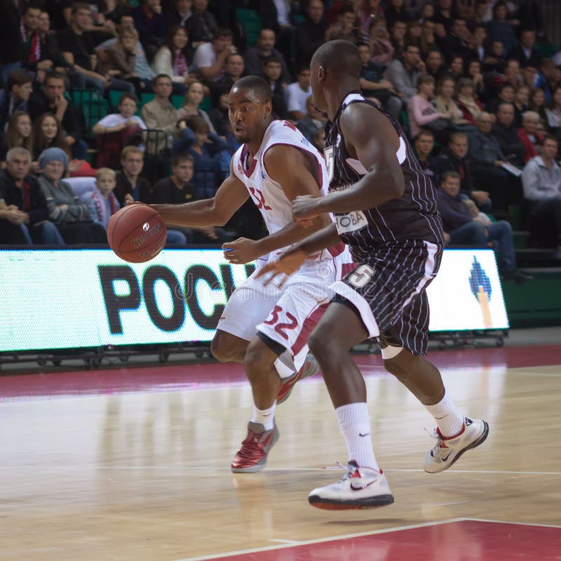Aaron Marquez Miles editorial photo. Image of spectators - 28080436