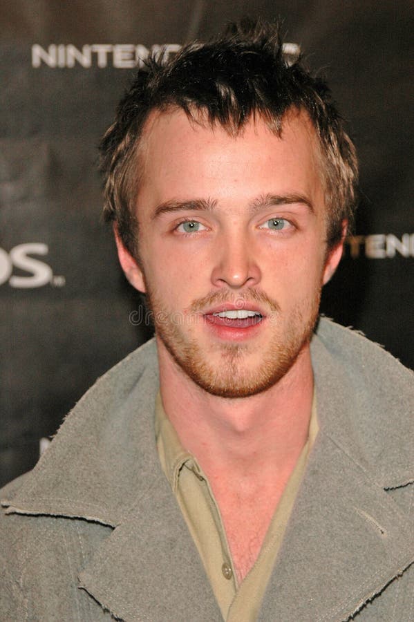 Aaron Paul photo éditorial. Image du hollywood, ensuite - 37347351