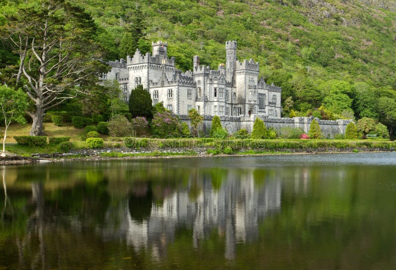 Abadía De Kylemore En Irlanda Imagen de archivo editorial - Imagen de ...