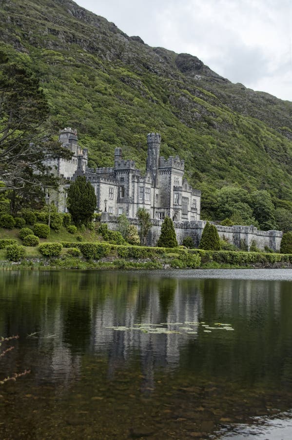 Abadia De Kylemore, Connemara, A Oeste Da Irlanda Foto Editorial ...