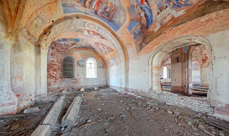 Abandoned Brick Church Inside Editorial Stock Image - Image of century ...