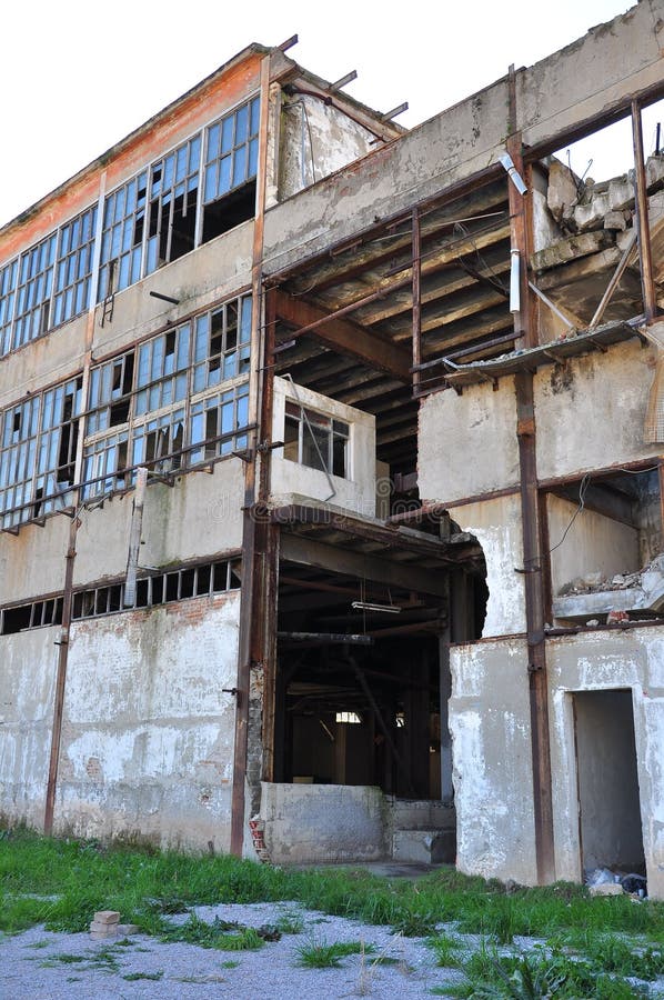 Abandoned building stock image. Image of demolished, abandoned - 26604965