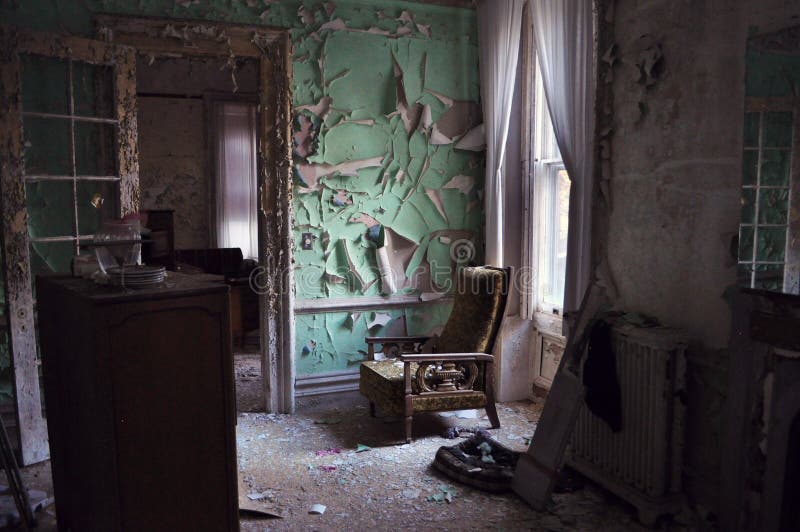 Abandoned Building with Do Not Enter Signs Stock Photo - Image of ...