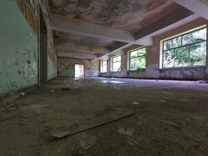 Abandoned Building Interior Ruins Stock Image - Image of foreclosed ...