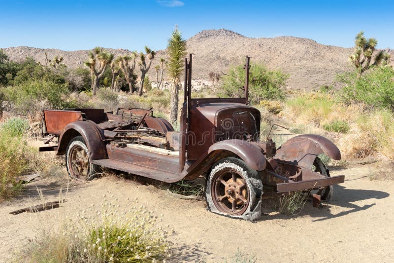 Abandoned Car In Desert Stock Photography - Image: 15665562