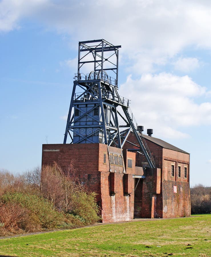 Abandoned Colliery Buildings Stock Image - Image of disused, head: 8647591