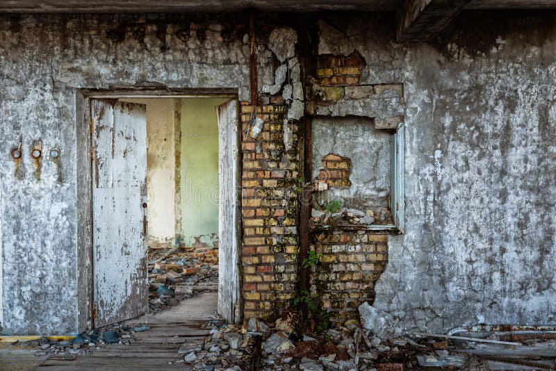 Abandoned Damaged Building Wall Stock Photo - Image of abandoned, stone ...