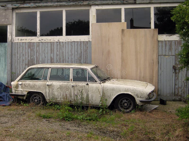 Abandoned dilapidated car stock photo. Image of forgotten - 33217466