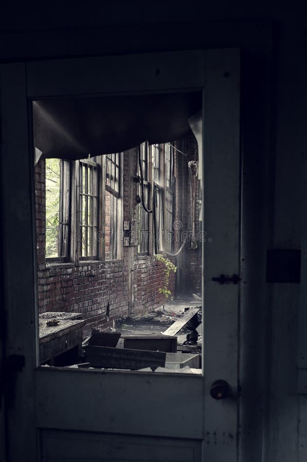 Abandoned Factory - Youngstown, Ohio Stock Image - Image of black ...