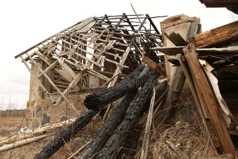 Abandoned, Falling Down House Stock Image - Image of decay, destroyed ...